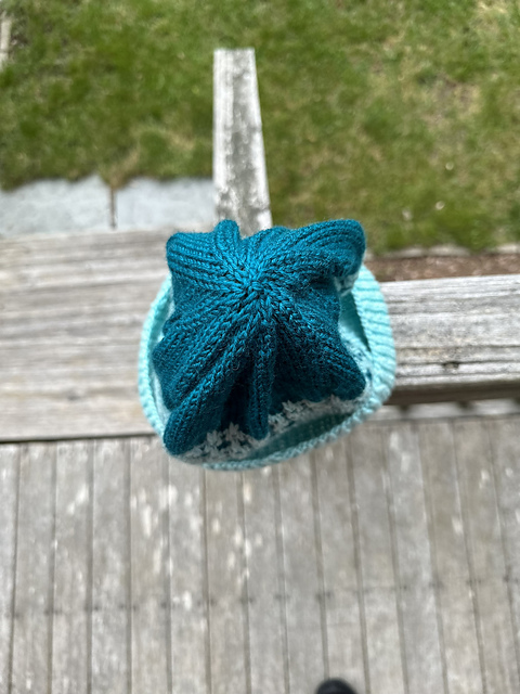 Ravelry: angelaknitsnow's Easy Slip Stitch Hat 2