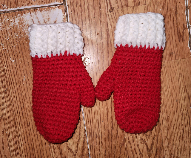 Ravelry: Jean's Mittens pattern by Sharon Holden