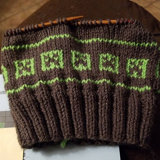 Ravelry: angleblanc32's Minecraft Creeper Hat Chart