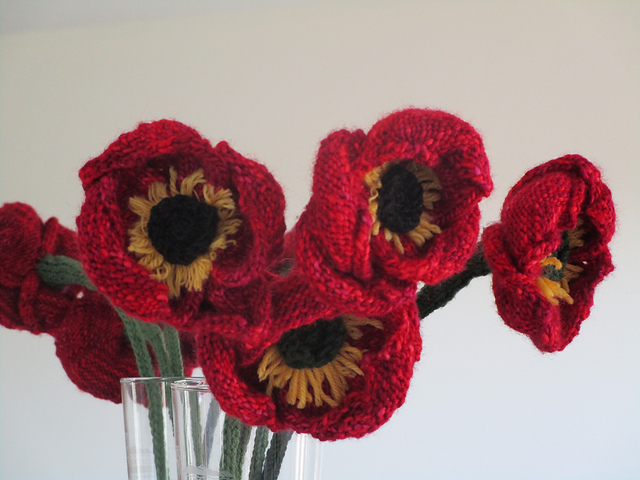 Ravelry: A Perky Poppy pattern by Loani Prior