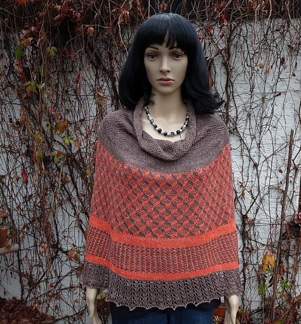 Ravelry: Cube Poncho pattern by Anja Liebertz
