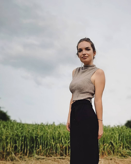 Ravelry: Sassyclassycroptop pattern by Ann-Kathrin Stoll