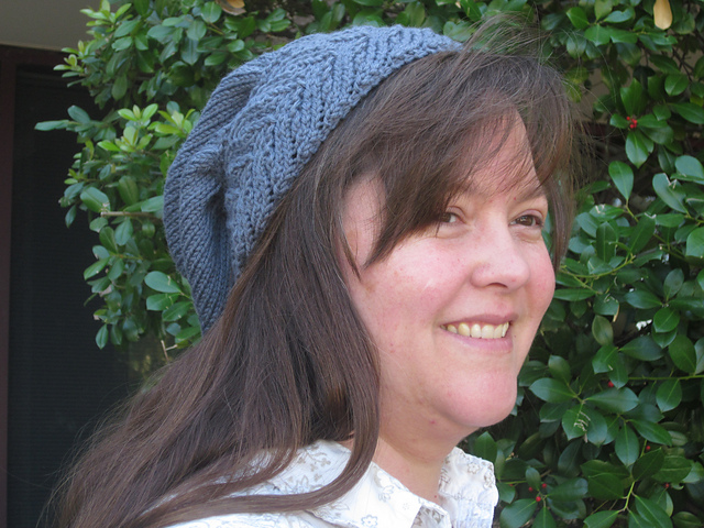 Ravelry: Annabella Slouchy Hat pattern by Anna Aponte