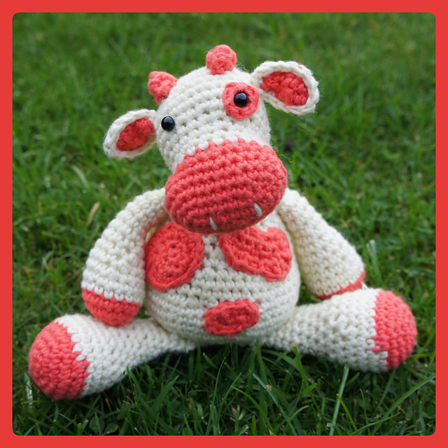 Ravelry: Monty Moo pattern by Anna Beckett