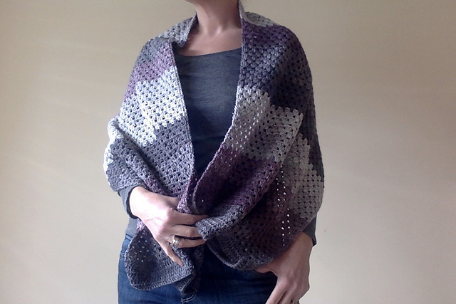 Ravelry: Batik Swirl Wrap pattern by Annaboo's House