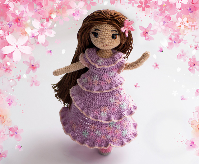 Ravelry: Isabela the girl pattern by Anna Komarova