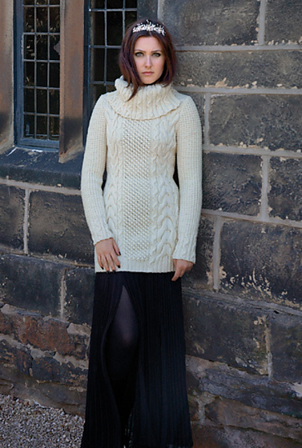 Ravelry: Oriel pattern by Kim Hargreaves