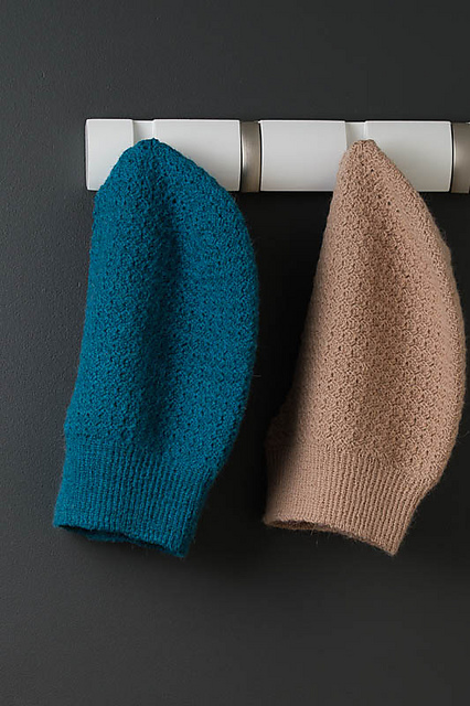 Ravelry: Elli balaclava pattern by annebiofilia