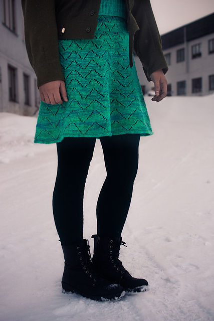Ravelry: T-10 skjørt pattern by Anne Tvedt