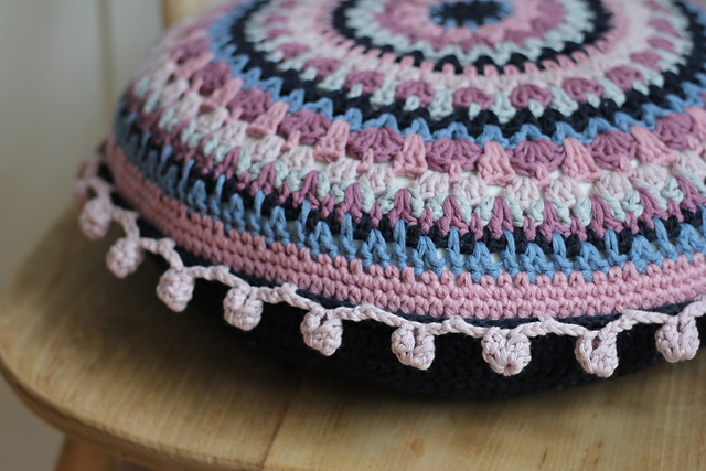 Ravelry: anneliesleask's Hello sunshine mandala cushion