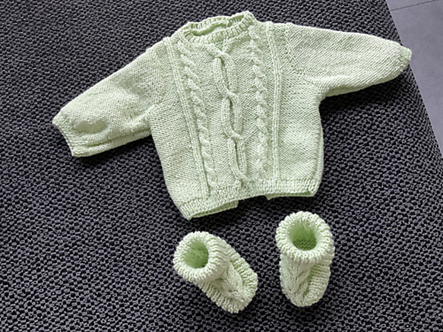 Ravelry: 13 brassière Victor pattern by Phildar Design Team