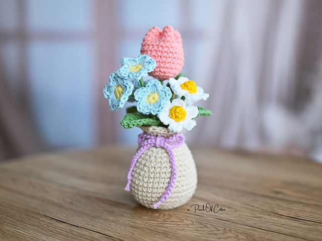 Ravelry: Gentle Bloom Flower Bouquet pattern by Beata Sondej