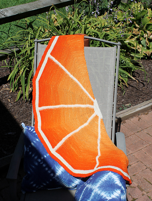 Ravelry: Citrus Delight Shawl pattern by Liz Capik