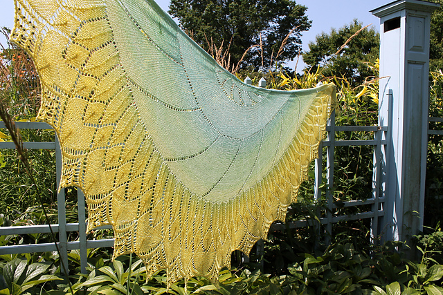 Ravelry: Seaside Shawl pattern by Liz Capik