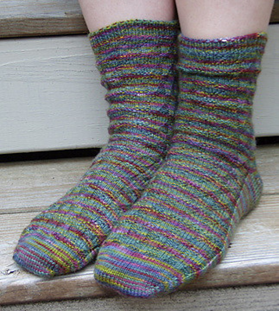 Ravelry: Seaweed Socks pattern by Rebecca Hatcher