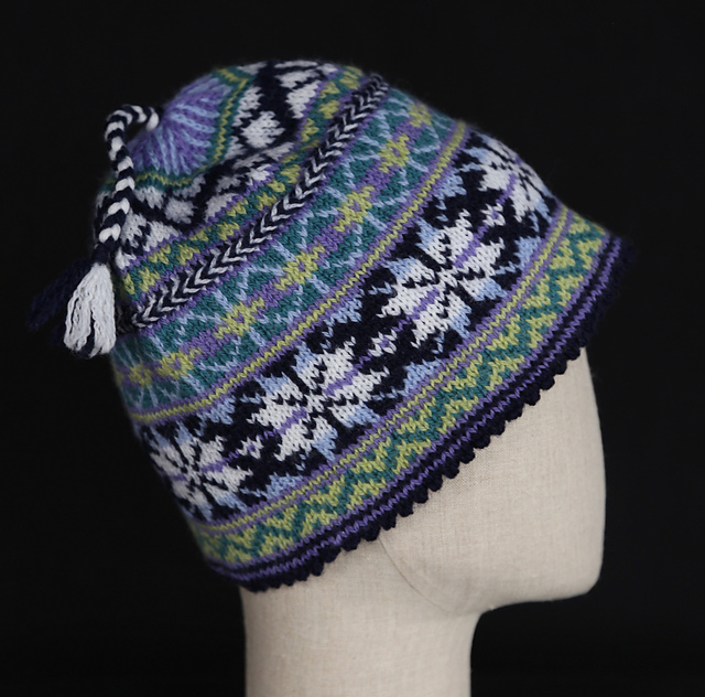 Ravelry: Snowflake Hat pattern by Patricia Lammers