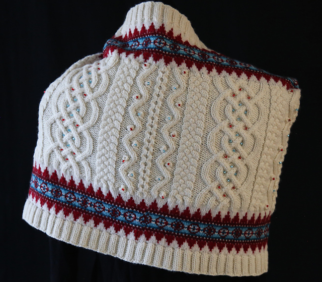 Ravelry: Hybrid Holiday pattern by Jennifer Kent