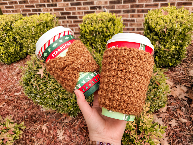 Ravelry: Textured Cup Cozy Duo pattern by Ariana Hall