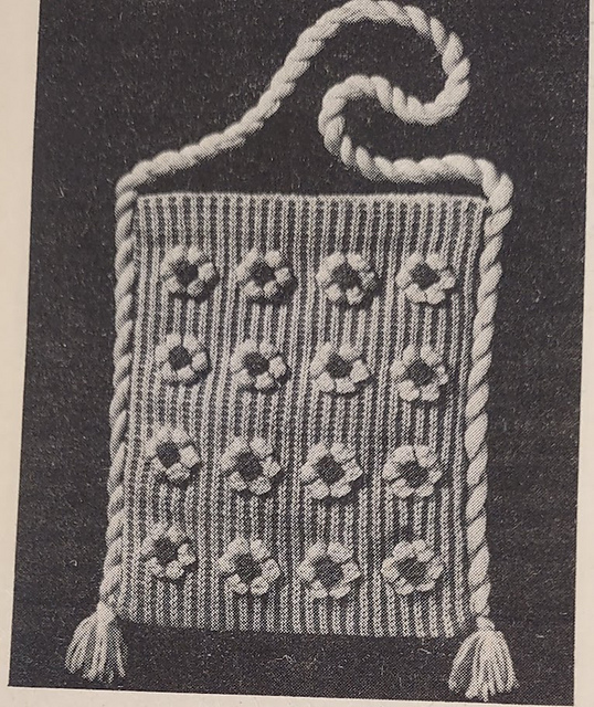 Ravelry: Flower Totebag pattern by Workbasket Magazine