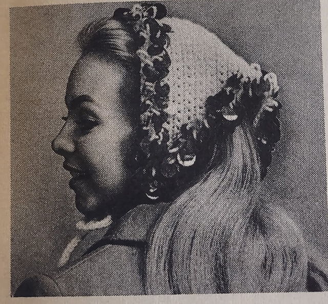 Ravelry: Bangle Loop Triangle pattern by Workbasket Magazine