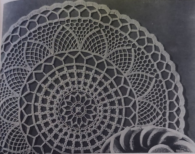 Ravelry: Centerpiece pattern by Workbasket Magazine