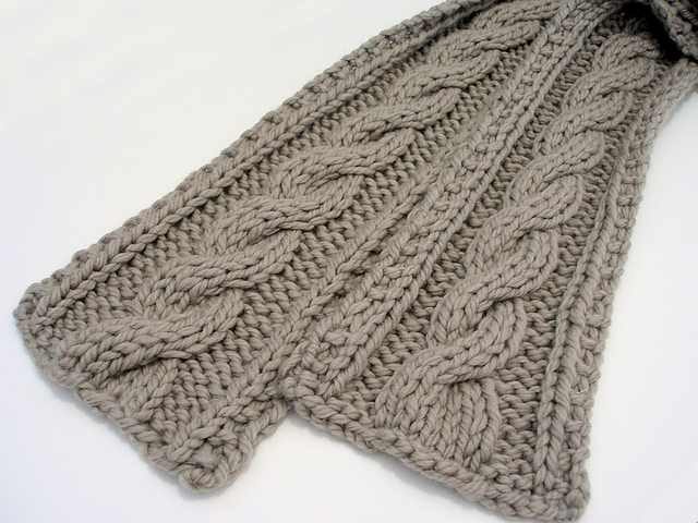 Ravelry: artifax's Insanely Easy Cable Scarf
