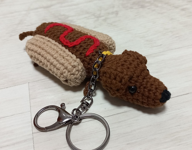 Ravelry: hotdog dog keychain pattern by Chaon Lim