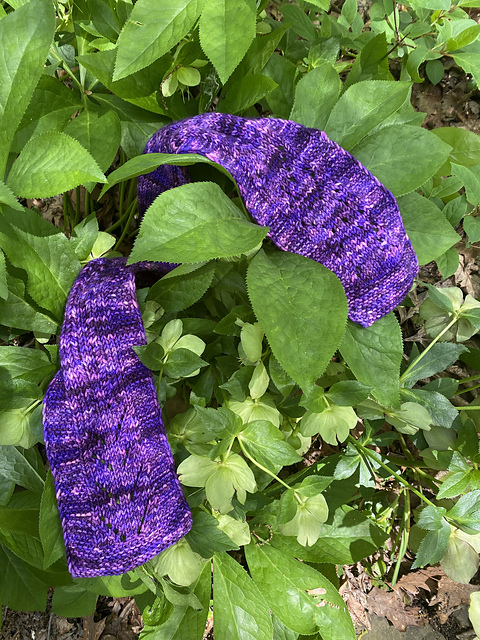 Ravelry: Larkin's Legacy Knitted Hugs pattern by Linda Voss Plummer