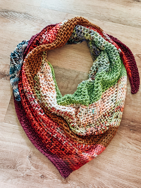 Ravelry: Apeeling Shawl pattern by Anne Van Winkle