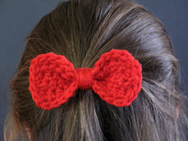 Ravelry: Crochet Bow Barrette pattern by The Enchanted Ladybug
