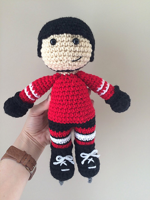 Ravelry: Hockey Player Amigurumi pattern by Mandie Robertson