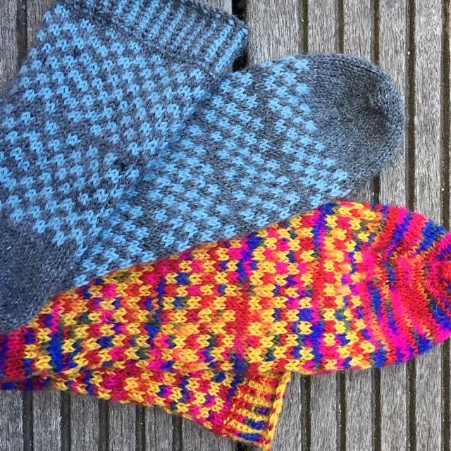 Ravelry: Les Cho7 Qui se Tiennent à Carreau pattern by Aurélie GOUEILLE