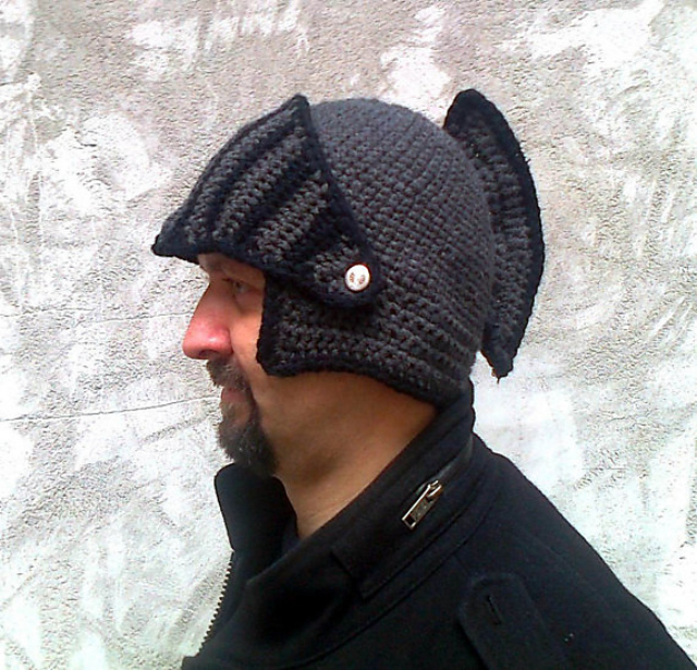 Ravelry: Crochet knight helmet pattern by Andree Tünde
