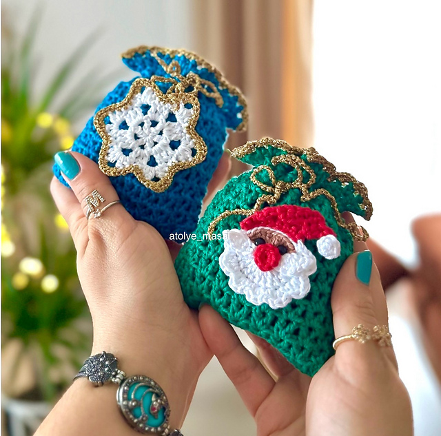 Ravelry: Santa Claus and Snowflake Motif pattern by atolye_masal