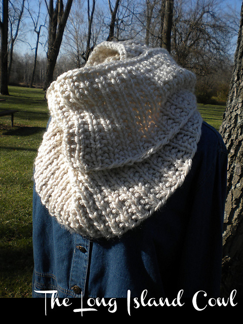 Ravelry: The Long Island Cowl pattern by Aunt Janet's Designs