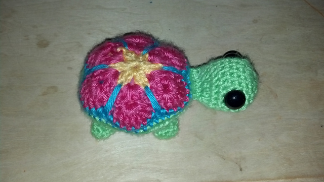 Ravelry: small flower turtle pattern by autumn hegler