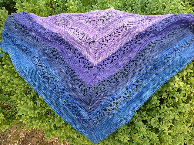 Ravelry: Delores pattern by Deborah Dar Woon