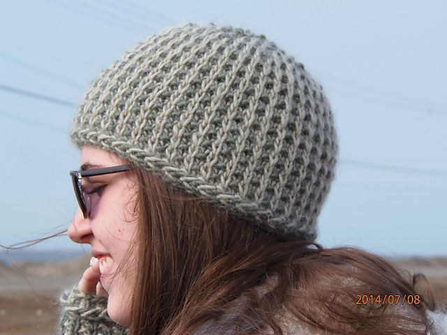 Ravelry: Color Popping Hat pattern by Angela Valdez