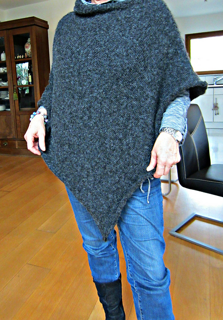 Ravelry: avelinux's :: Easy Folded Poncho