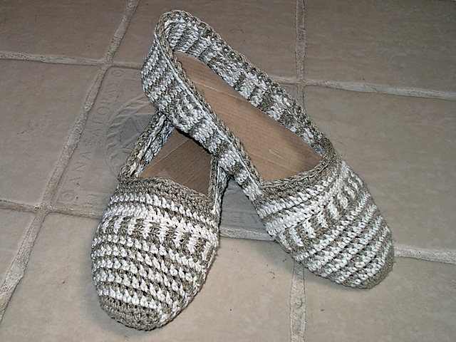 Ravelry: avonlea0's ADULT SHOES Pattern