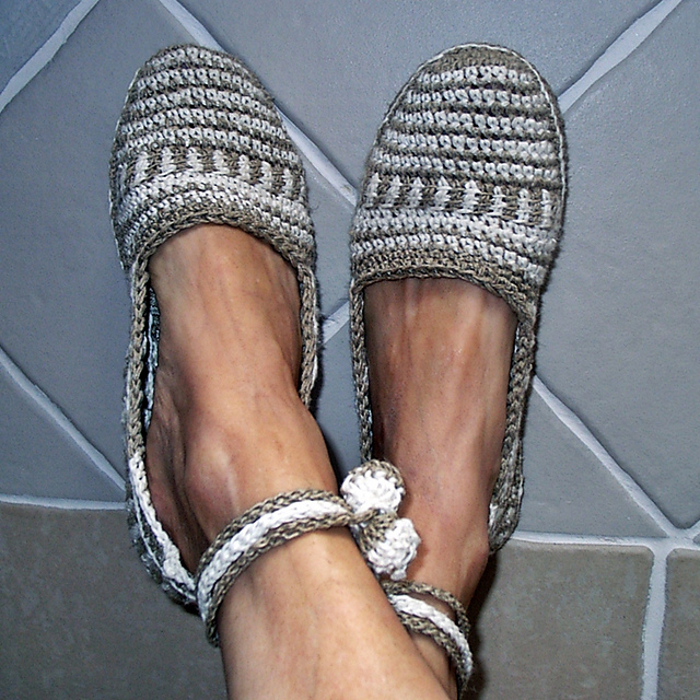 Ravelry: avonlea0's ADULT SHOES Pattern