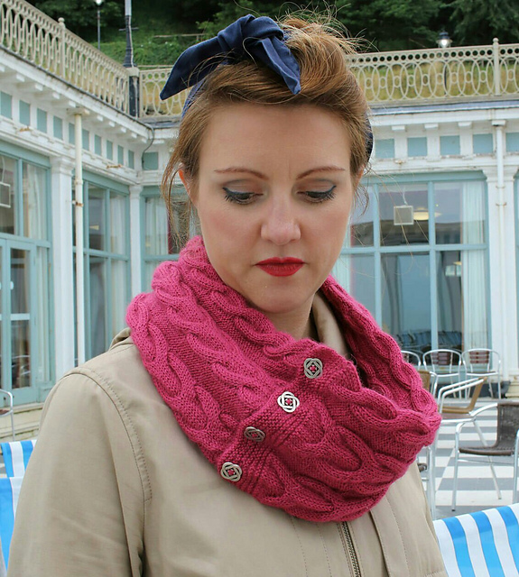 Ravelry: Scarborough Spa Cowl pattern by Alison Moreton