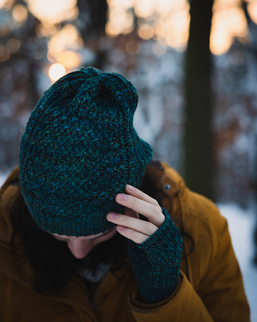 Ravelry: Basilisk Hat pattern by Alzbeta Lexova