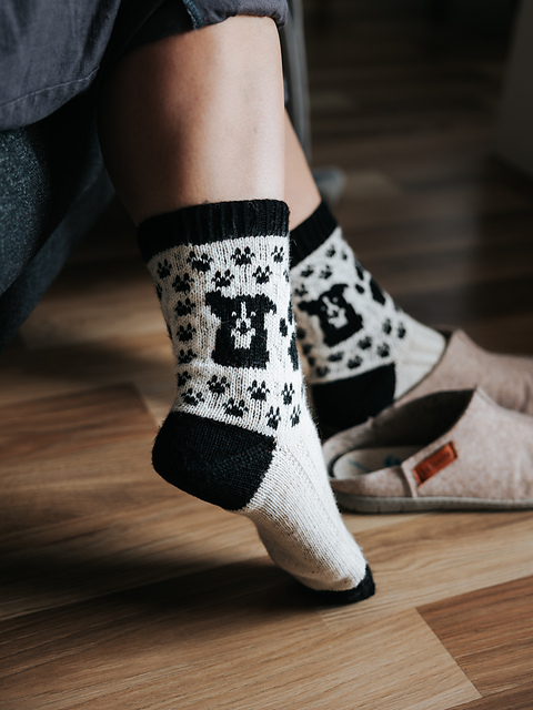 Ravelry: Border Collie Socks pattern by Alzbeta Lexova