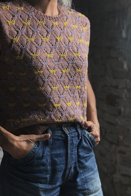 Ravelry: Bartles n Jaymes pattern by Thea Colman