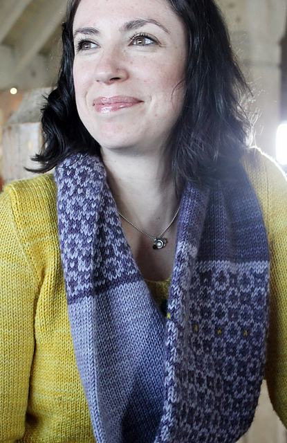 Ravelry: Blackberry Bramble pattern by Thea Colman