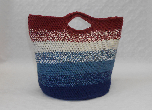 Ravelry: Bucket Bag pattern by Patricia Cox