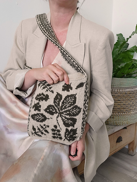 Ravelry: Leaves bag pattern by Wollmuschi