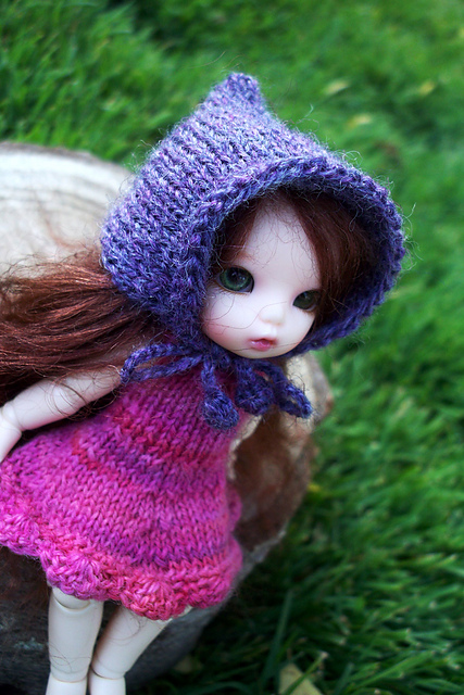 Ravelry: Bonnet for Pukipuki size BJDs pattern by Samantha Siakovich
