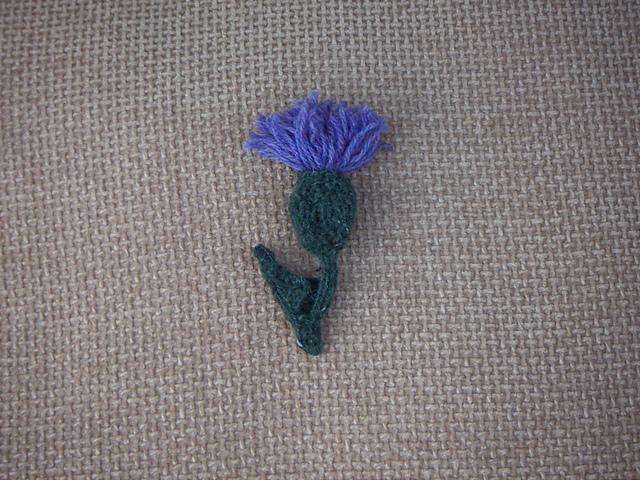 Ravelry: Small thistle pattern by Jackie Holt & Ruth Bailey